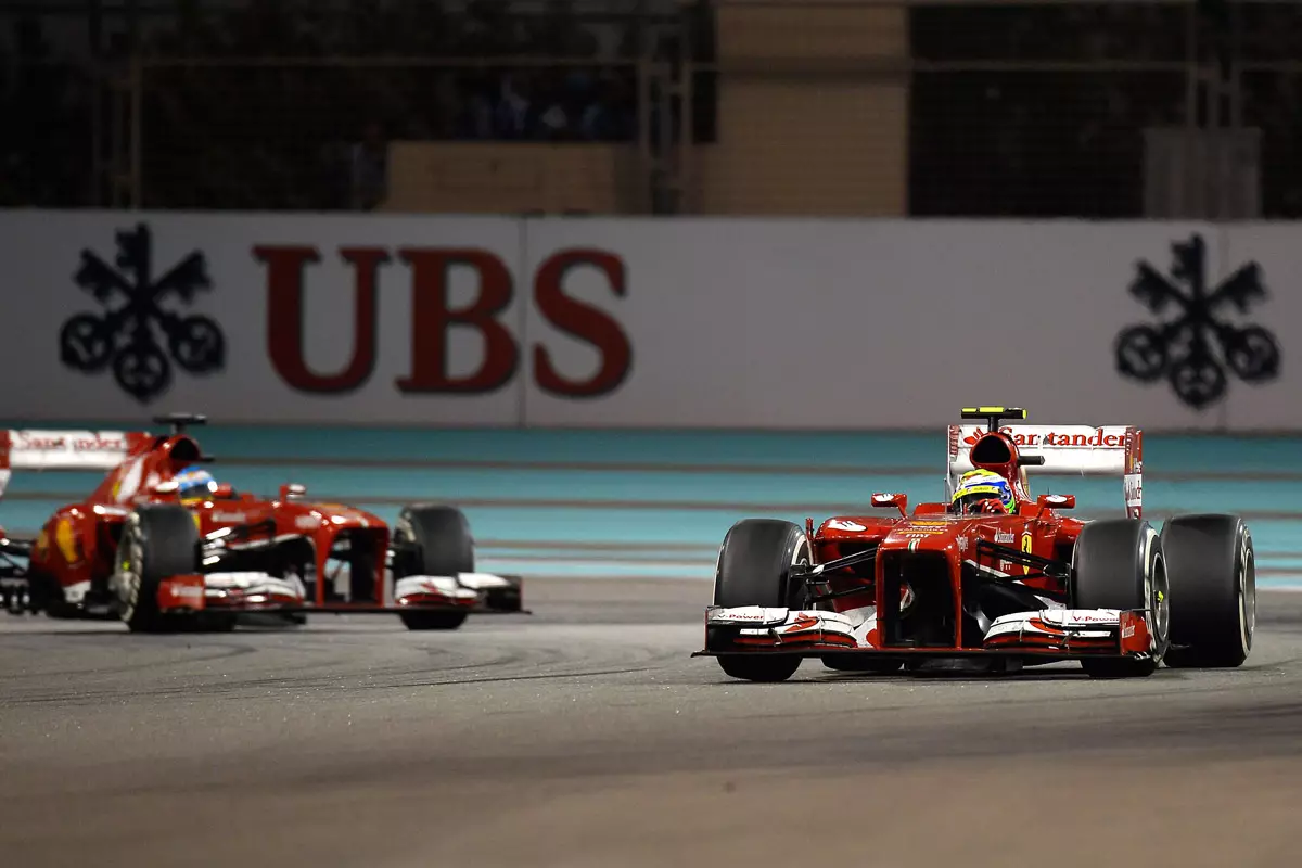 Ferrari na VN F1 v Abu Dabiju 2013: nedelja