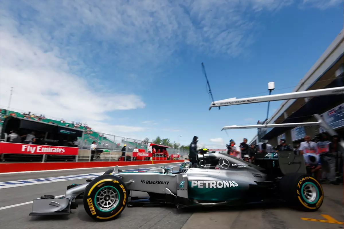 Mercedes ag GP Cheanada F1 2014: Dé Sathairn