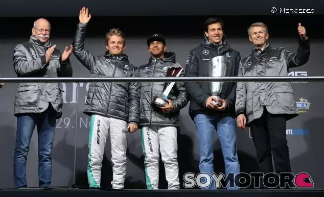 Zetsche, Rosberg, Hamilton, Wolff in Weber ob proslavljanju naslovov - LaF1