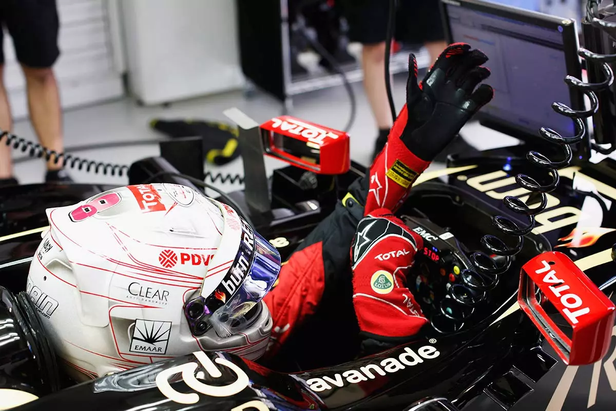 Gusto ni Lotus na panatilihin si Grosjean, na maaaring umalis