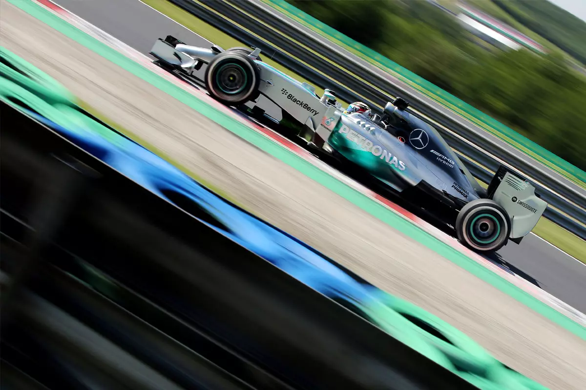 Hamilton, favori enkontournab pou Pole apre Free Practice 3