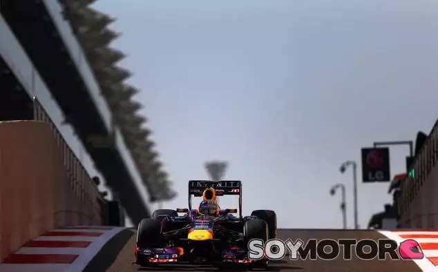 Sebastian Vettel na olulu mmiri na Yas Marina - LaF1