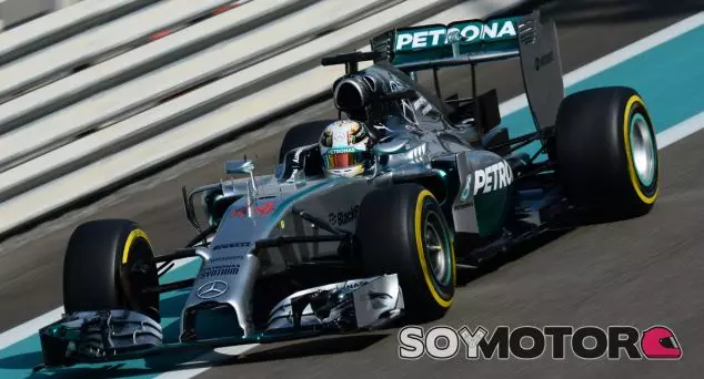 Mercedes marca tempos inatingíveis em um dia de 'estreantes'