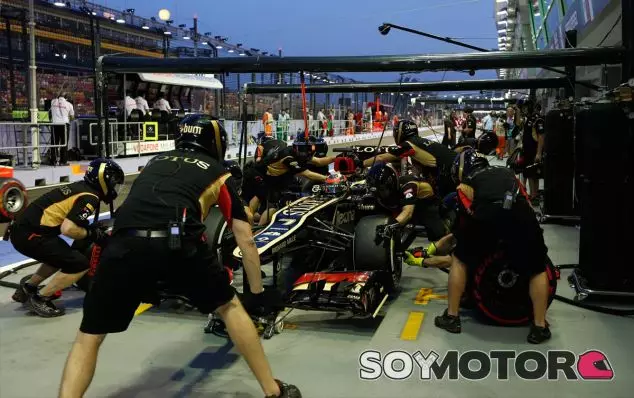 Ang pit stop ni Kimi Räikkönen sa Singapore - LaF1