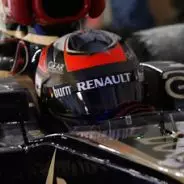 Kimi Räikkönen przybywa do Marina Bay Parc Fermé - LaF1