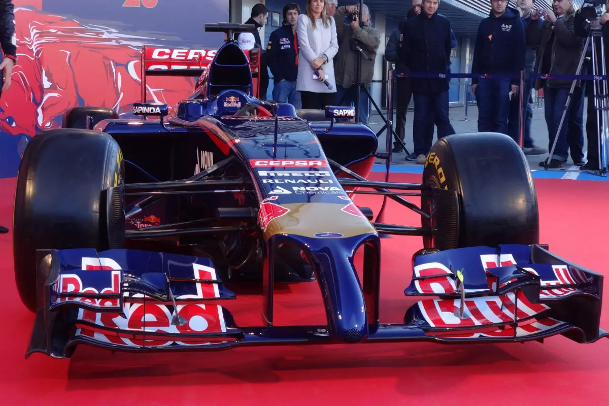 Red Bull ขอความช่วยเหลือจาก Toro Rosso เกี่ยวกับระบบ 'brake by wire'