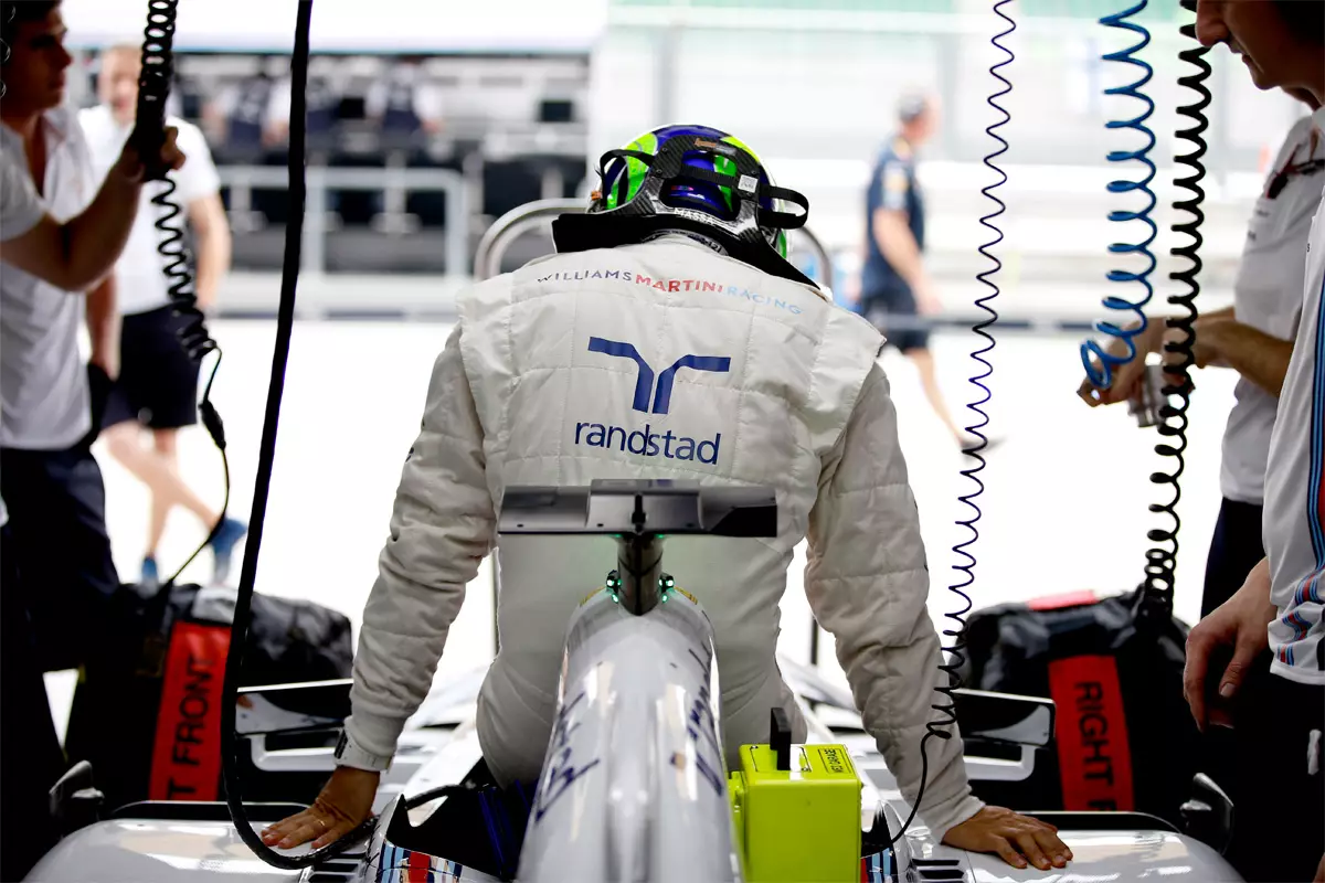 Massa komt in opstand en weigert Bottas door te laten: