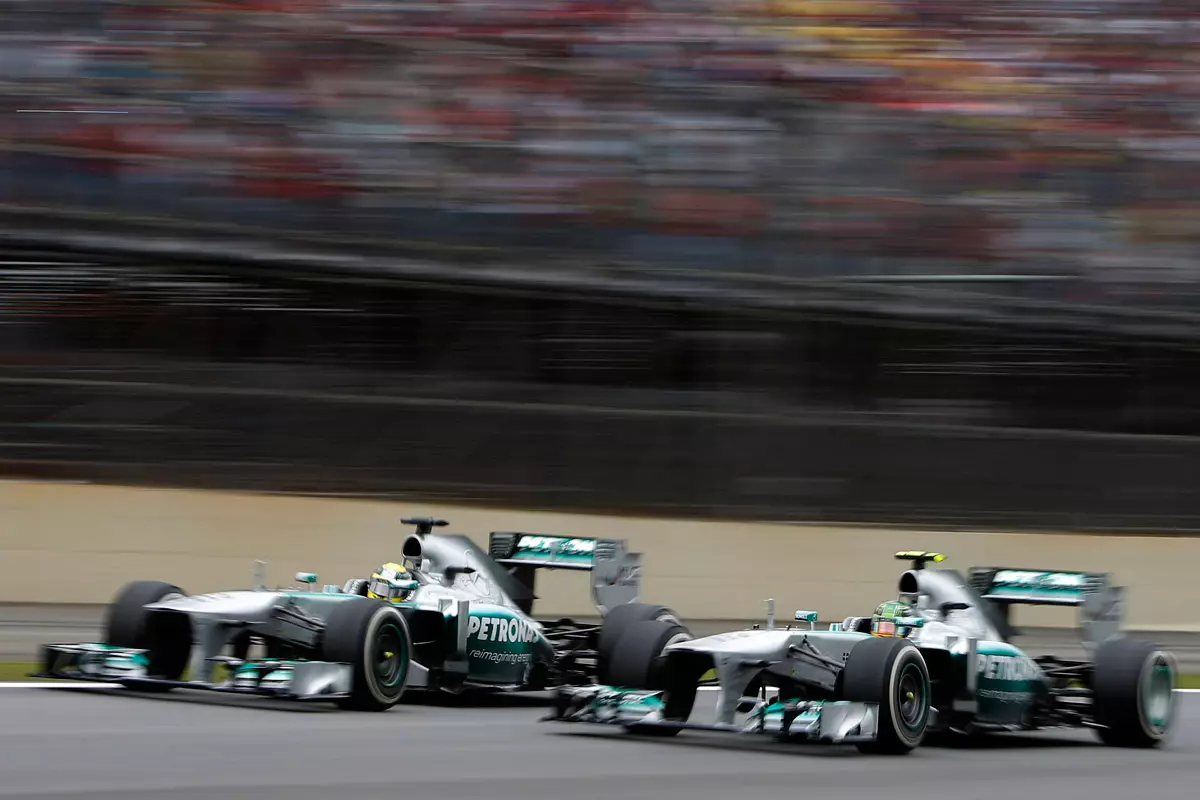 Rosberg verí, že Mercedes bude v roku 2014 bojovať o svetový šampionát