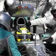 La riparpaŭzejo de Nico Rosberg kun la Mercedes W04