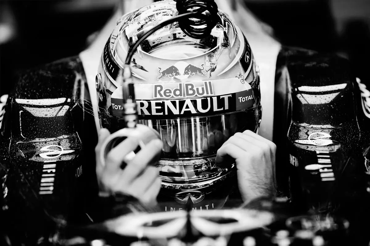 De BBC kent Vettel de prijs voor beste niet-Britse atleet toe