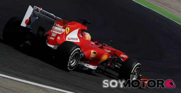 Фернандо Алонсо таҷрибаи ройгони 1-и Бельгия GP F1 2013 - LaF1 -ро пеш мебарад