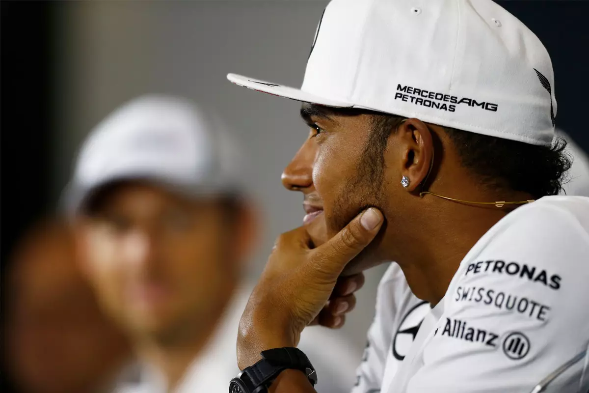 Mercedes на GP Брытаніі F1 2014: пятніца