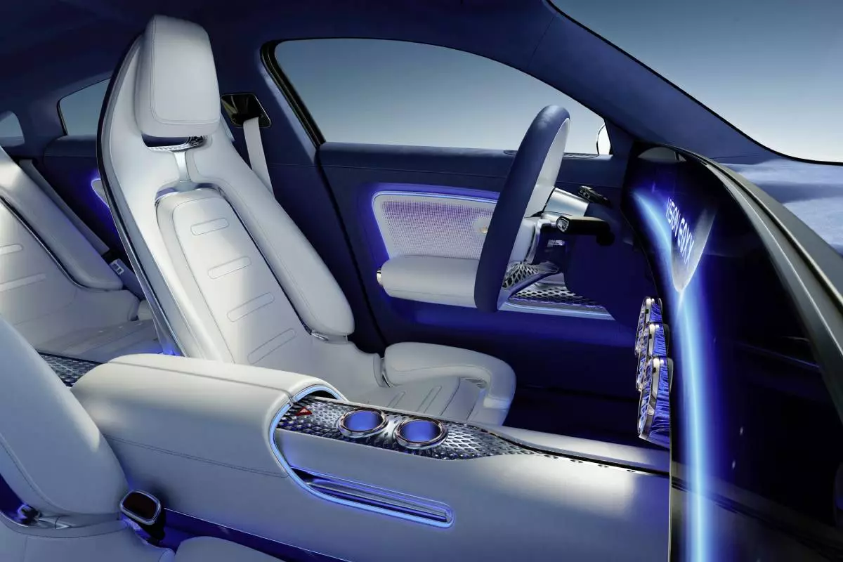 mercedes-benz-vision-eqxx-interior-2-soymotor.jpg